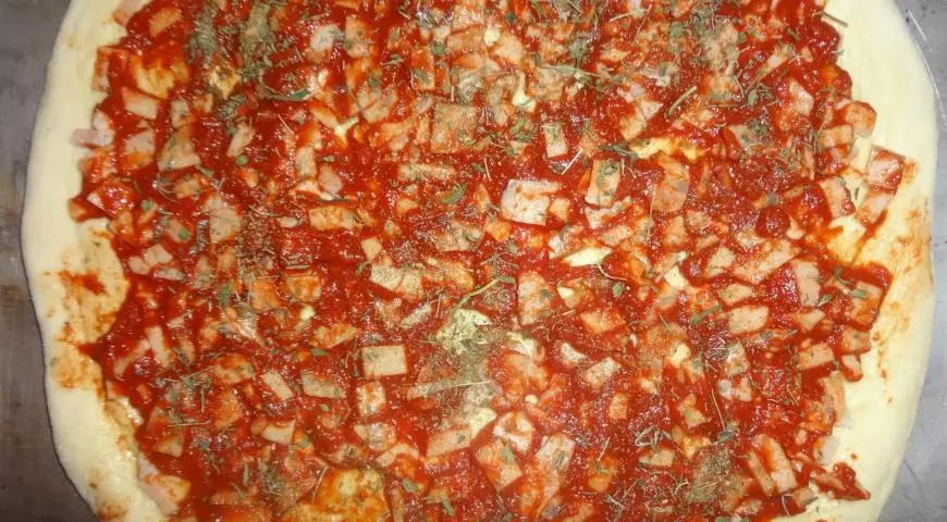 Stock Foto varenie recept: pizza tarantella, krok číslo 10