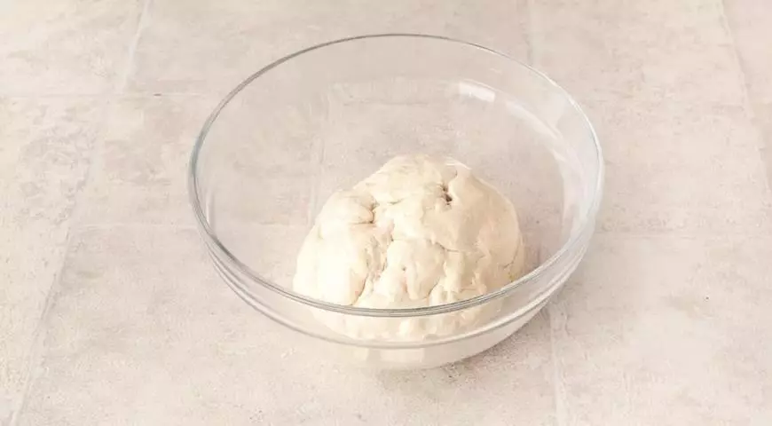 Stock Foto Cooking Recipe: Pie med kål og kaviar fra barndommen, trinn nummer 2