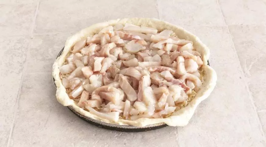 Foto madlavning opskrift: pie med tre typer fisk, trin nummer 5