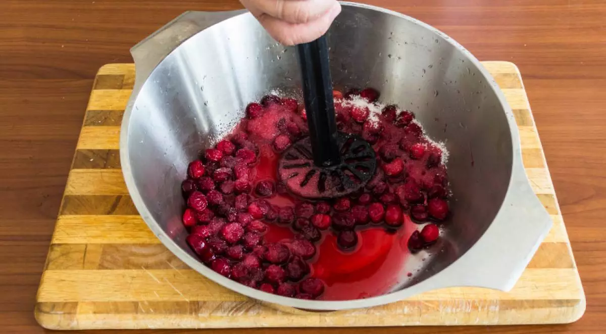 Foto av förberedelsen av receptet: jästkaka med tranbär, steg nummer 1