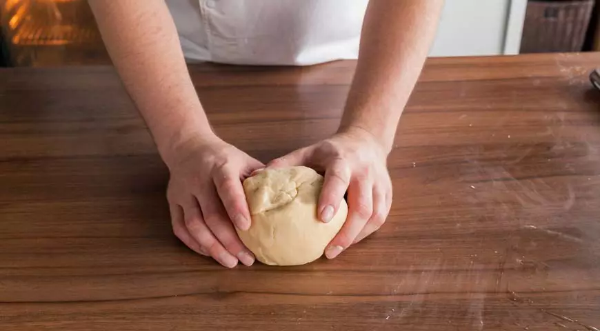 pie ຈາກຫນາກແອບເປີອາເມລິກາ, knead dough ໄດ້