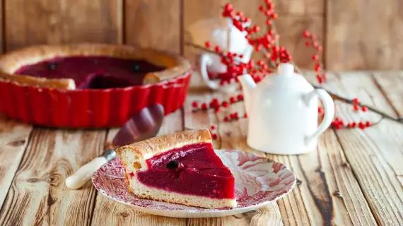 Babushkin Pie with cranberries, step-by-step recipe with photos