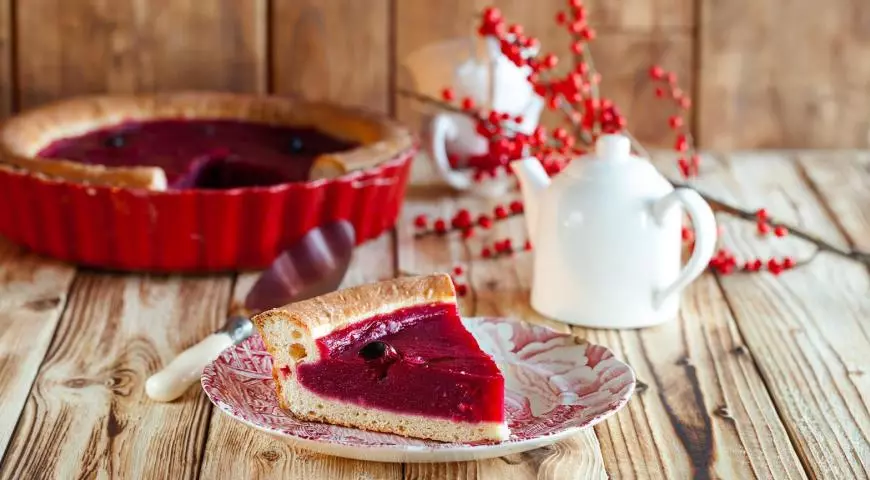 Babushkin Cranberry Pie