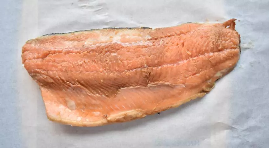 Stock Foto Kuiranta Recipe: Bakita Salmon, Paŝo №4