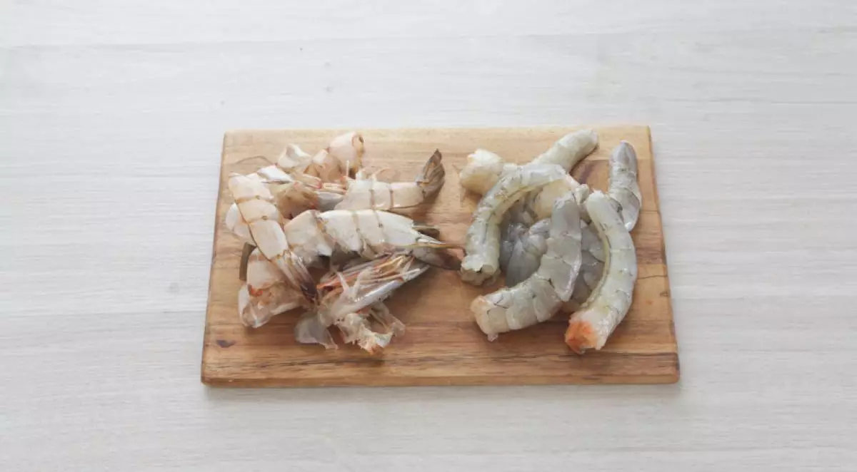 Ukupheka i-Recipe kuphela: I-SIBAS RORDS nge-shrimps, inombolo yenyathelo 2