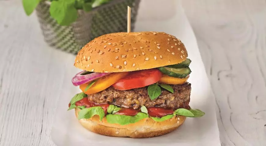 Burger homemade sampurna