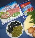 For salad cook eggs and shrimp