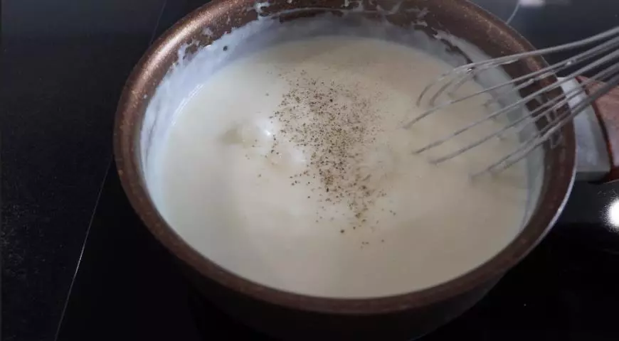 Photo Cooking Recipe: Beshamel sauce sa recipe ng pinamagatang chef, Step No. 3