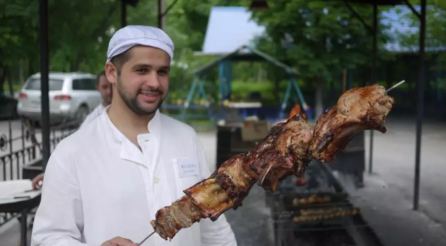 Cossack Kebab huko Rostov-on-Don.