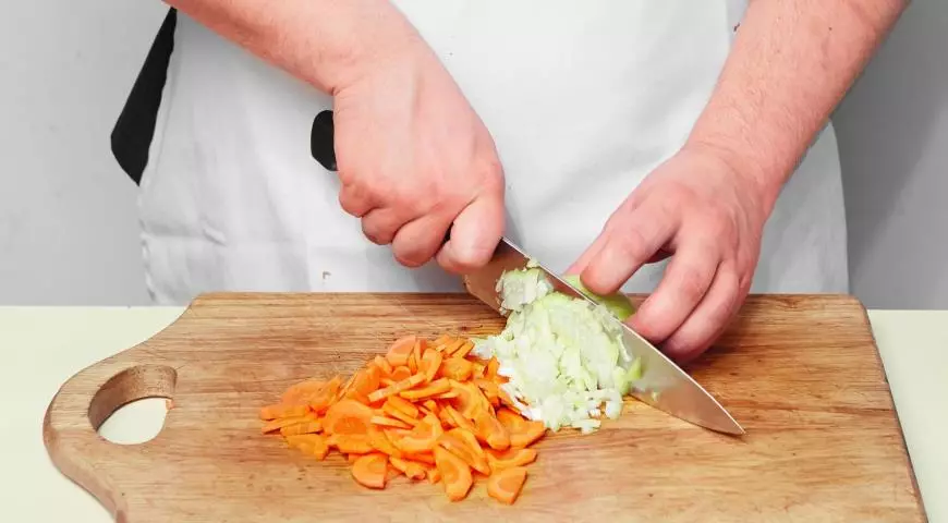 Foto der Vorbereitung des Rezepts: Religsprechung mit gebratenem Pfeffer, Schritt Nummer 1