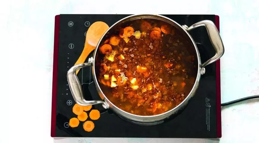 Resep Masak poto: sup sareng sayuran, daging sapi sareng serrighhe, lengkah nomer 4