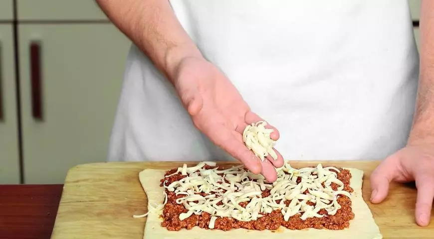 Foto Cooking retsept: Pizza - Bolognese Roll, Samm nr 4