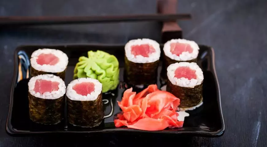 Beth ydym ni'n ei roi o dan gochl Vasabi i Rolls a Sushi?