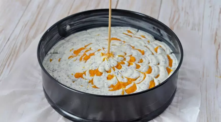 Pane suvila juustu pumpamine pajarooli küpsetatud