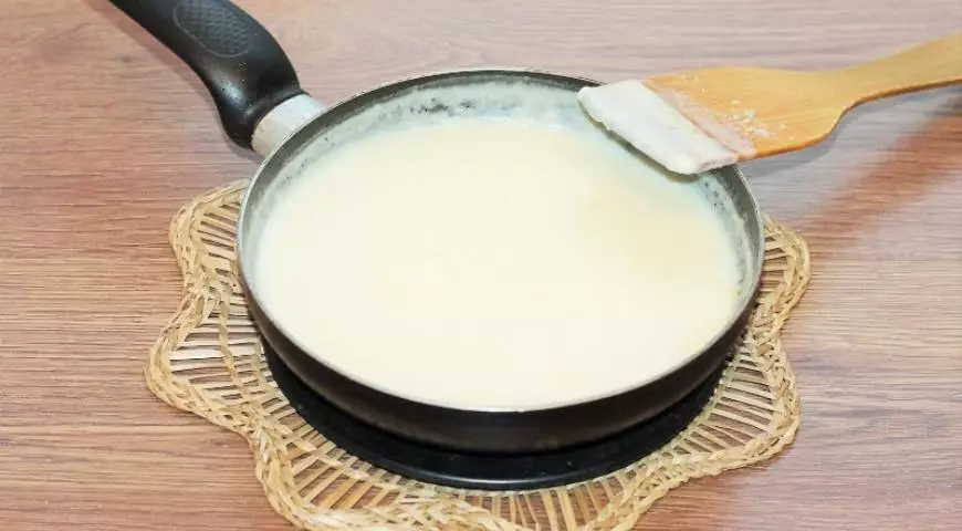 Photo Cooking Resepti: Creamy Souffle bezamelikastikkeella, vaihe nro 3