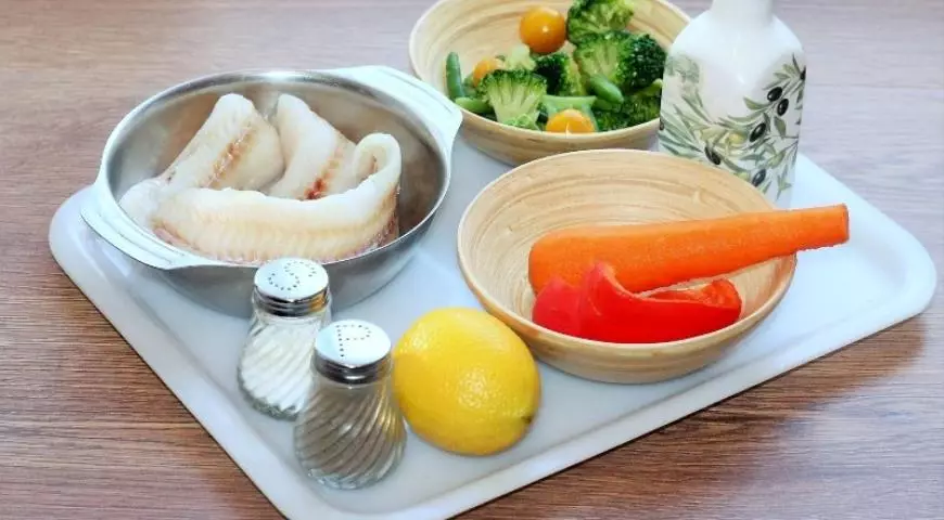 Foto madlavning Opskrift: Fisk med grøntsager, kogte til et par, trin nummer 1