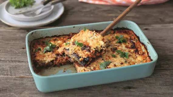 County Aubergine mit Feta-Käse, Schritt-für-Schritt-Rezept mit Fotos