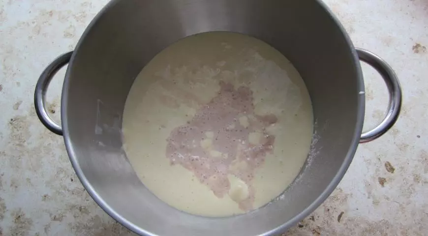 STOCK FOTO KUĆA Recept: osjetljivi i vlažni kolač, korak broj 2