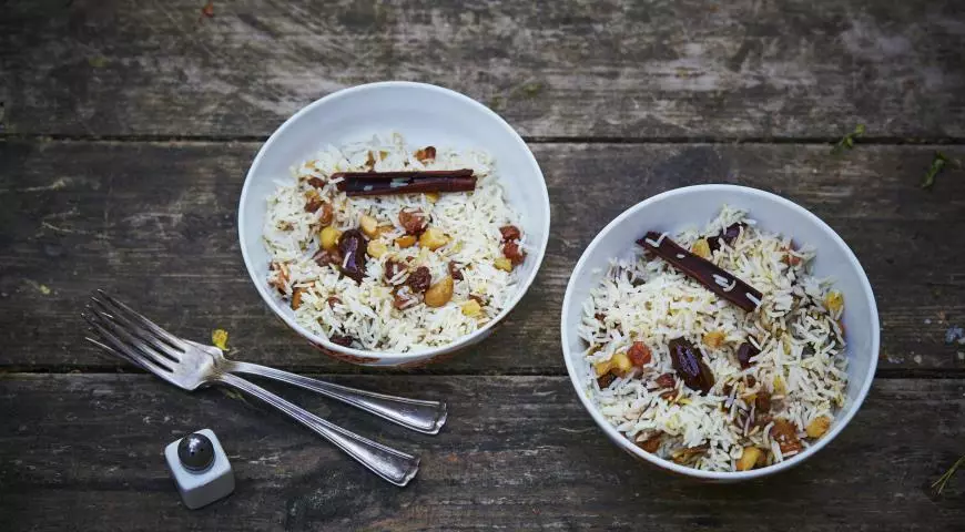 Pilaf with nuts and dried fruits