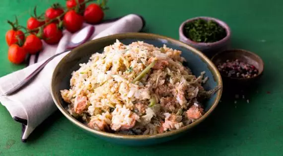 Ensalada de lentenes con peces, receta paso a paso con fotos.