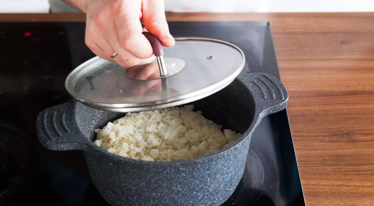 Saladê Lenten bi masî, Rice Weld