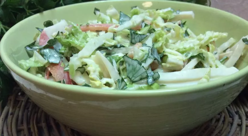 Como cozinhar uma salada magra com lula