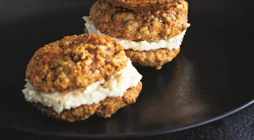 Cookies Carrot dengan Coconut Cream 2