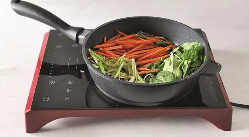 Foto de stock Receita de cocción: ramen con carne de porco picante, número de paso 6