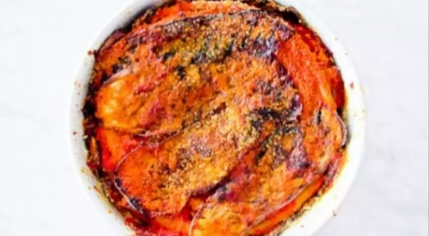 Resep masak poto: Buleud Lazagna ti Bukatini sareng terong, Léngkah No. 12