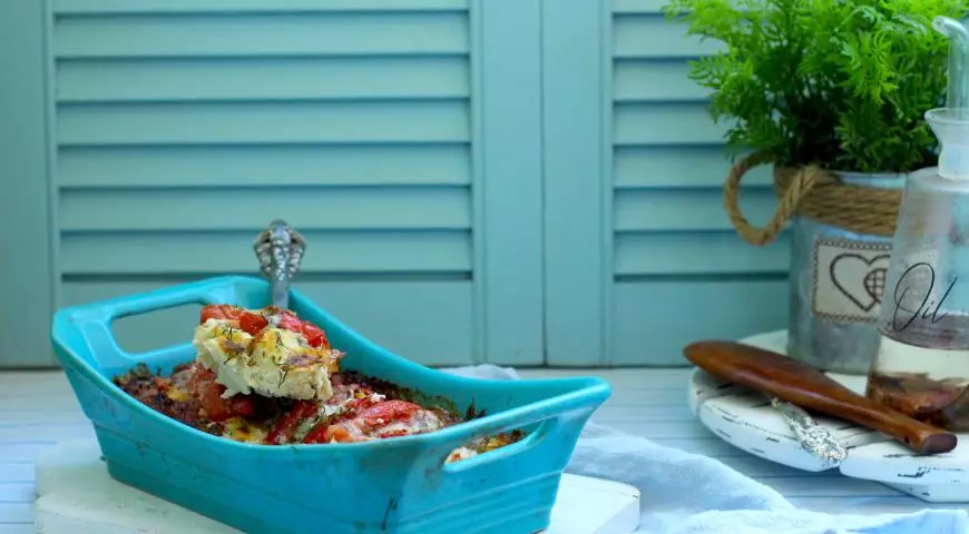 Cauliflower Casserole with Suluguni and Tomatoes