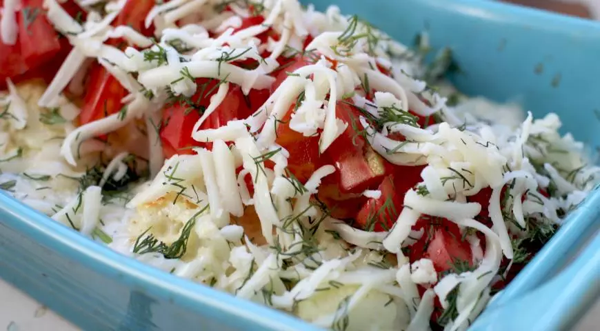 Photo Pagluto Resipe: Cauliflower Casserole nga adunay Suluguni ug kamatis, Lakang No. 3