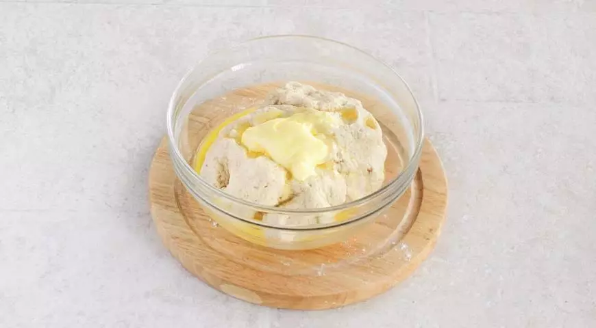 Foto de stock Receta de cocina: bollos en crema agria, paso número 3