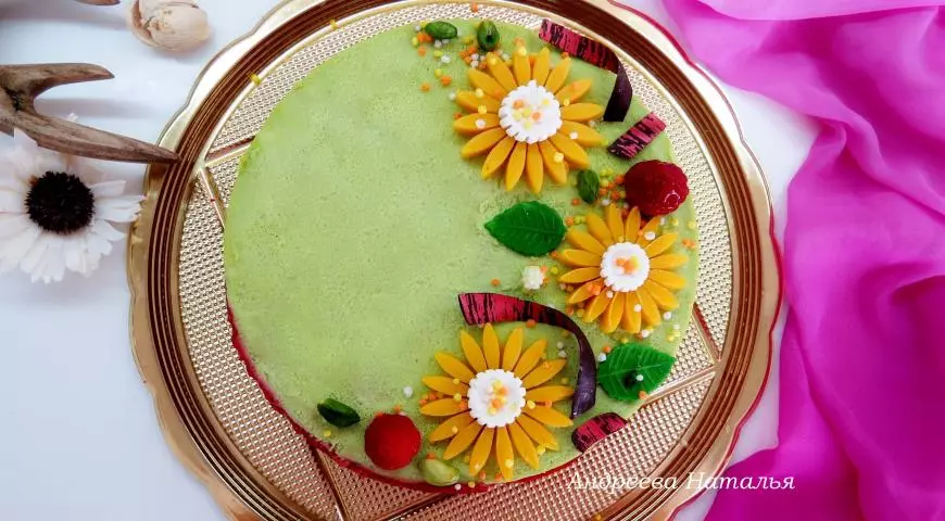 Pistachio Cheesecake Recipe miaraka amin'i malina