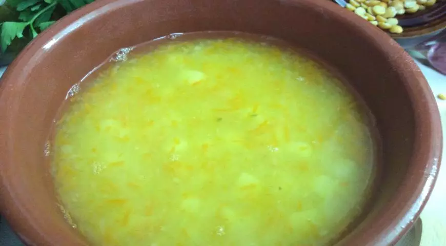 Cuinar sopa gruixuda de pèsols (magra)
