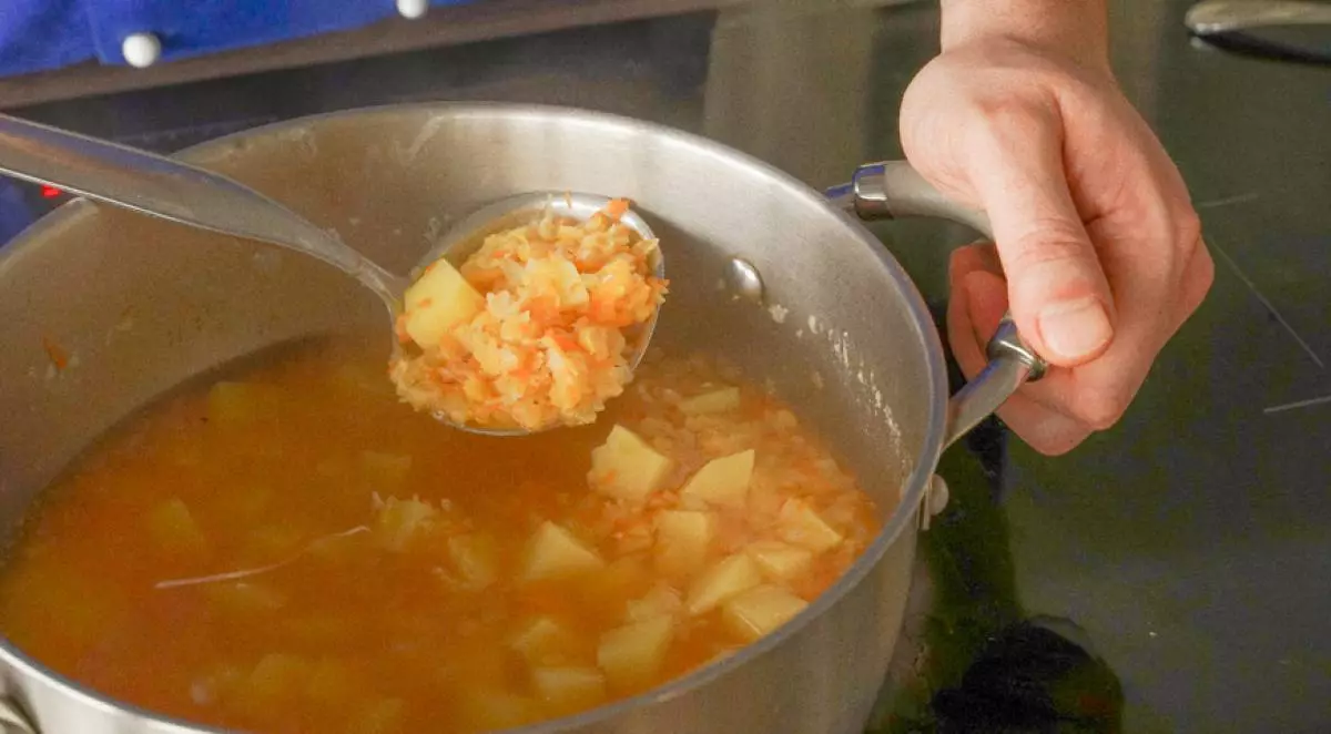 Súp đậu lenten, nấu súp