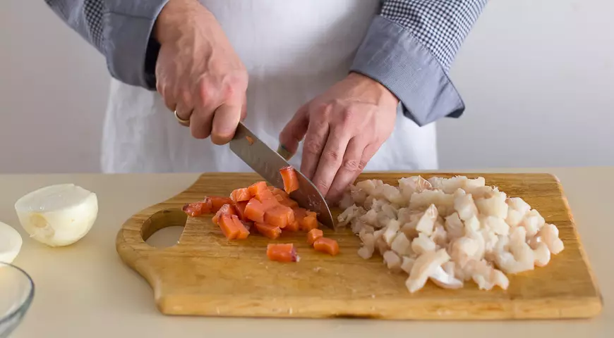 Recepta de cuina fotogràfica: parell de peixos amb peix, pas núm. 1