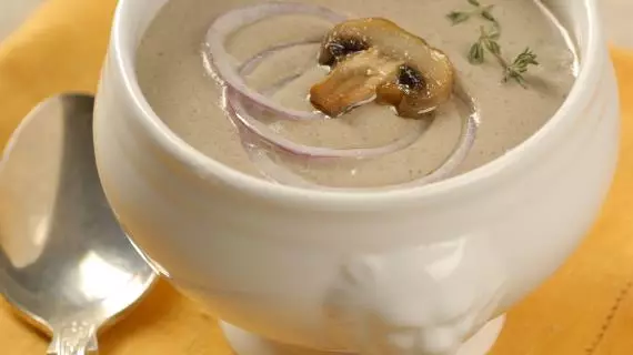 Champignon Cream Soup, steg-för-steg recept med foton