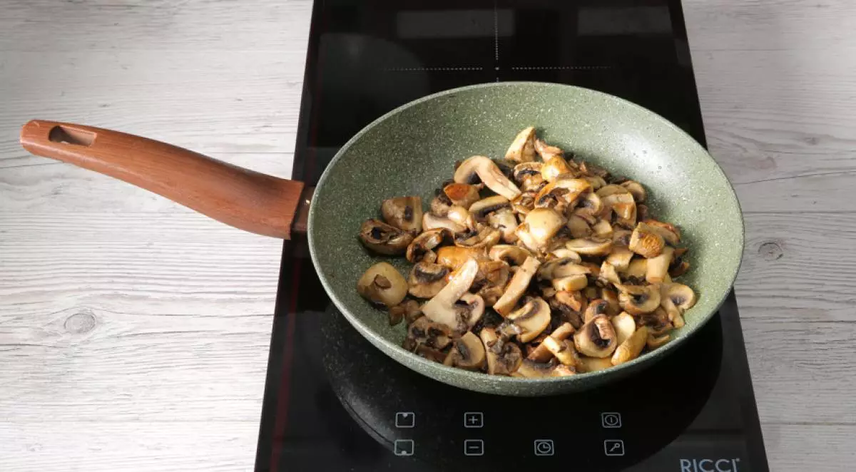 Champignon Creage sopho, li-mushroom tsa Fry