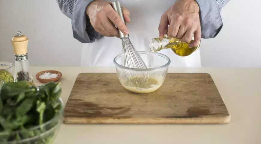 Stock Photo Kochen Rezept: Birnensalat mit Feta und Spinat, Schritt Nummer 1