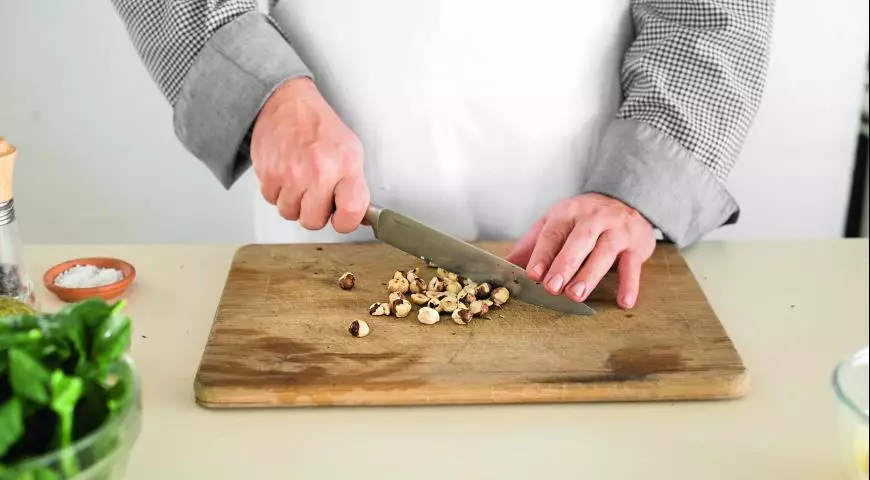 Stock Photo Kochen Rezept: Birnensalat mit Feta und Spinat, Schritt Nummer 3