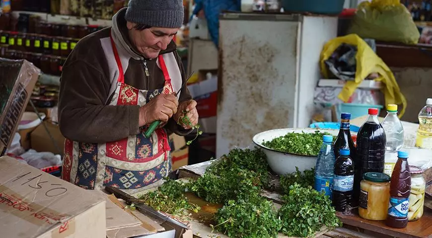 총알 아래의 주방 : Nagorno-Karabakh에서 무엇을 먹었습니까? 사진 보고서