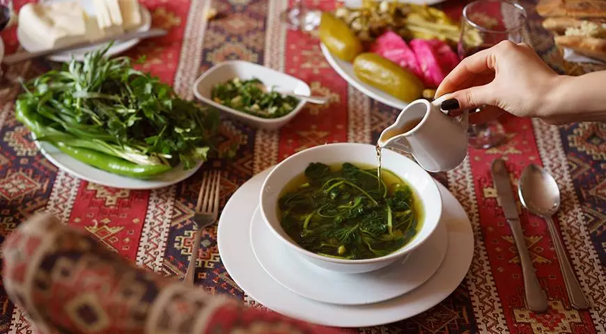 총알 아래의 주방 : Nagorno-Karabakh에서 무엇을 먹었습니까? 사진 보고서 119256_14