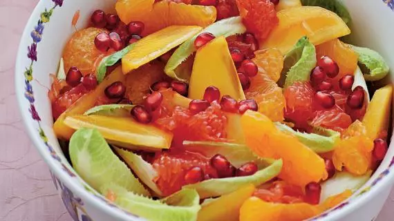 Ensalada de frutas de invierno con salsa de mostaza, receta paso a paso con fotos