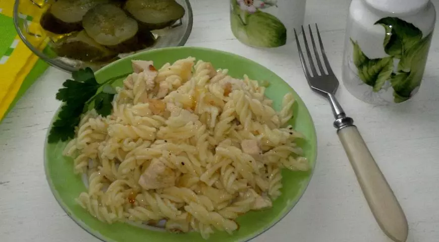 Foto nan preparasyon an nan resèt la: parese Pasta palmis, nimewo etap 7