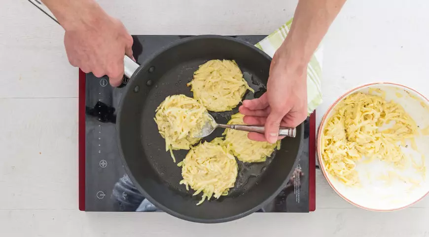 Distas de pommes de terre avec saumon