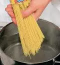 Фото пешерү рецепты: Спагетти диңгез продуктлары белән, 5 нче адым.