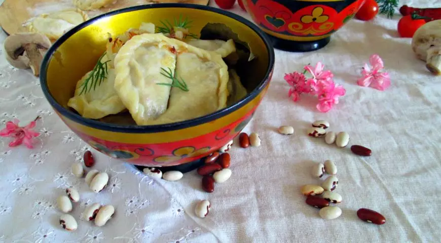 Koken mager dumplings mei dûbele stuffing