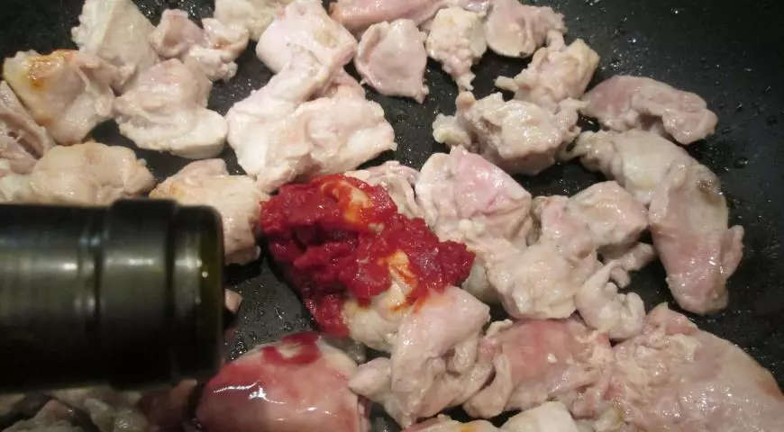 Nan moso lòj griye nan lapen ajoute keratin tomat ak diven