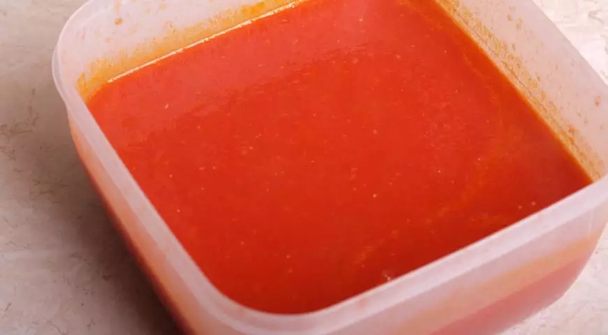 Pershing salcë domate