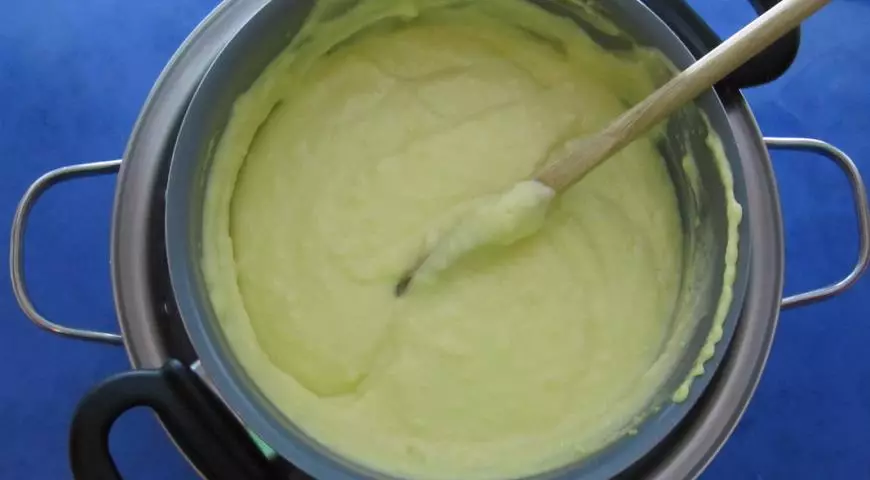 Cooking Custold Cream Cake